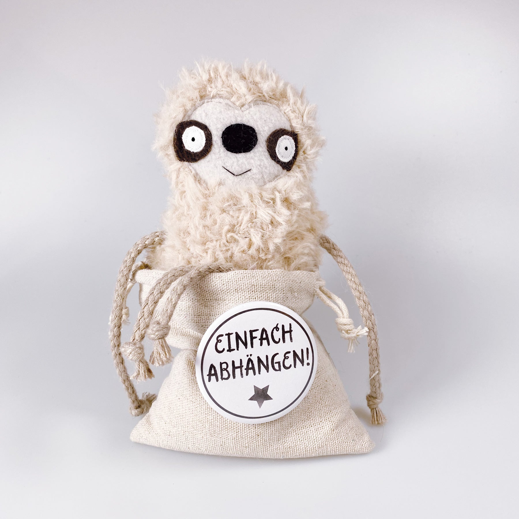 Cuddly toy sloth in a sack, "Oreo", makes you happy! ♥ – ole & fine